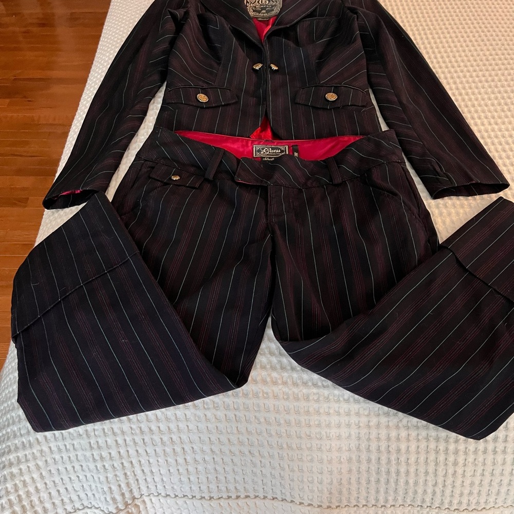 Guess Navy Blue Striped Blazer With Pants - Gem